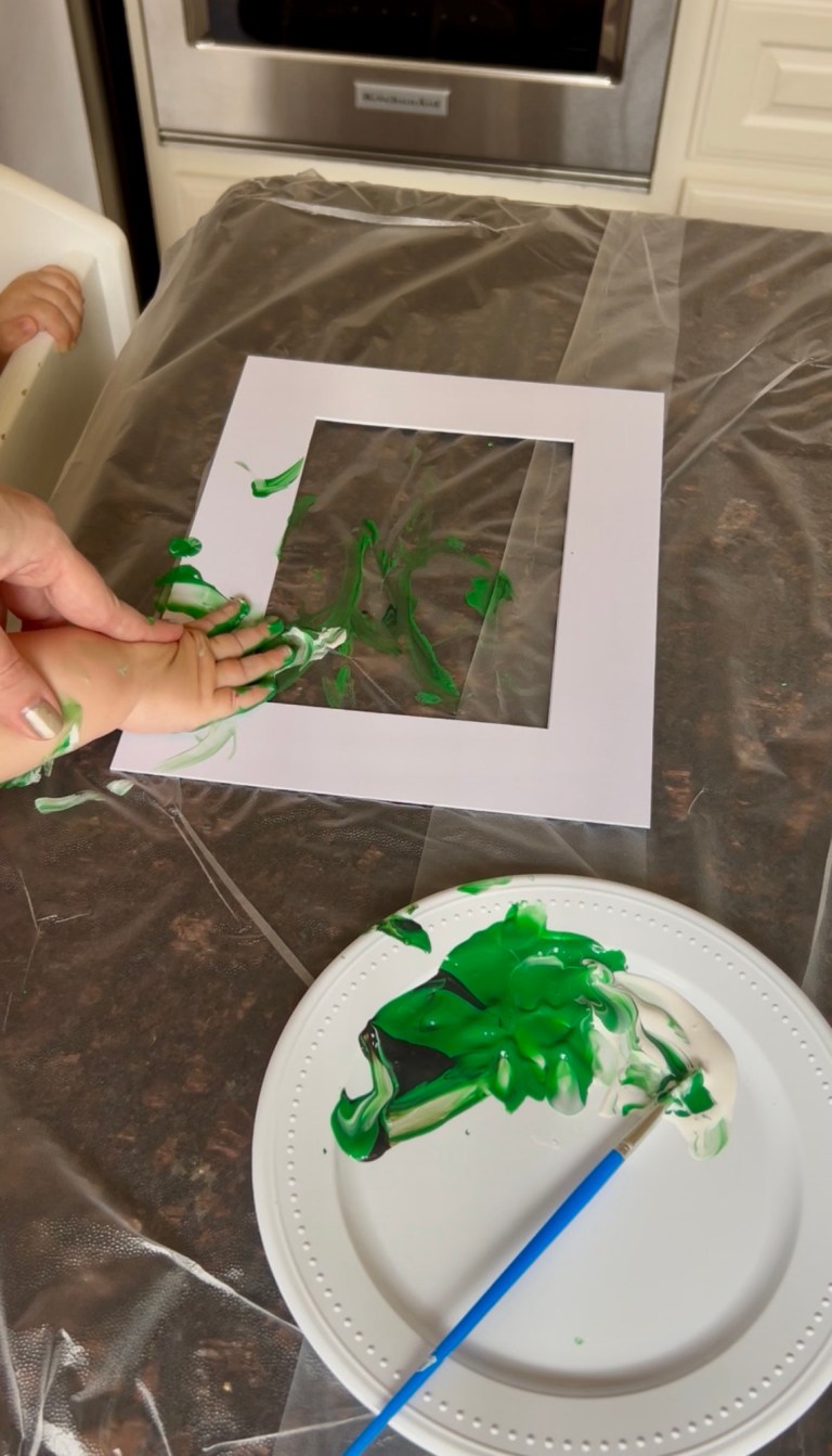 Father’s Day Gift Idea- Toddler Painted Frame – Perfectionist DIY
